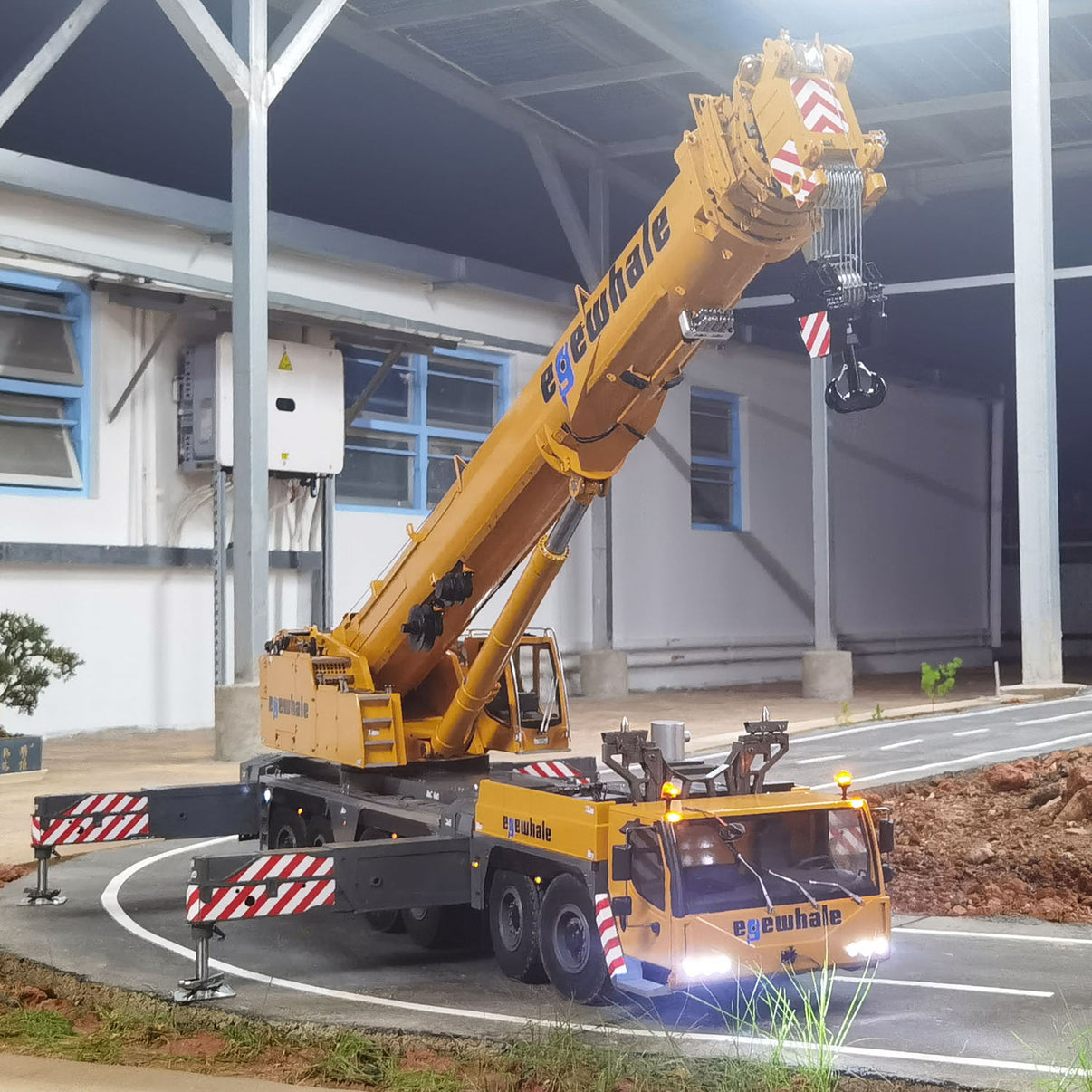 Eyewhale 1/14 6 Axles LTM1350 RC Hydraulic Heavy-duty Remote Control M ...